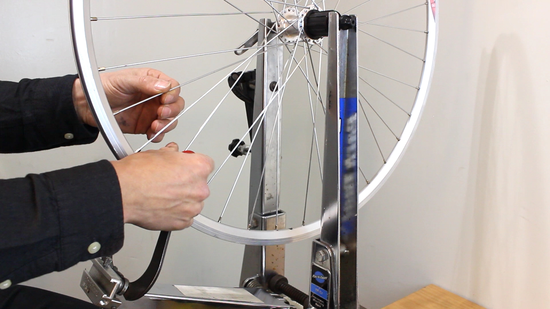How to true a bicycle wheel - Cycle Maintenance Academy