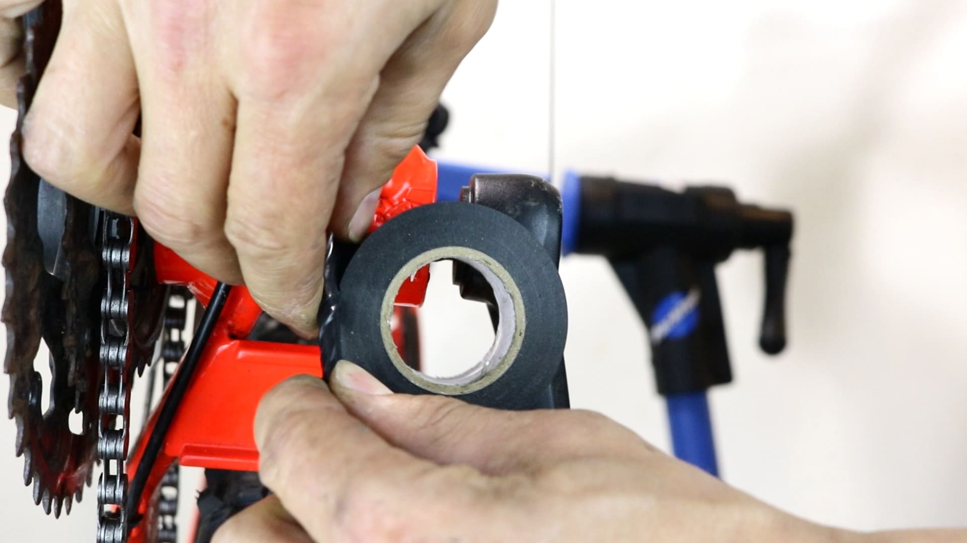 Replacing internal gear cables on bike - Cycle Maintenance Academy