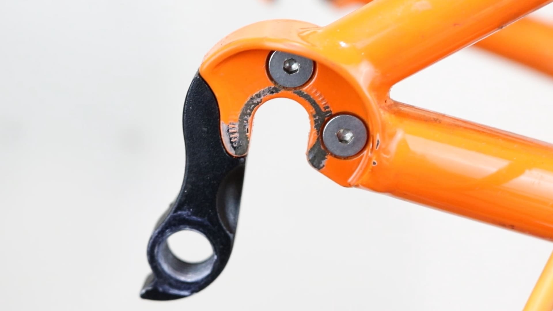 How to find the right derailleur hanger in 4 easy steps - Cycle ...